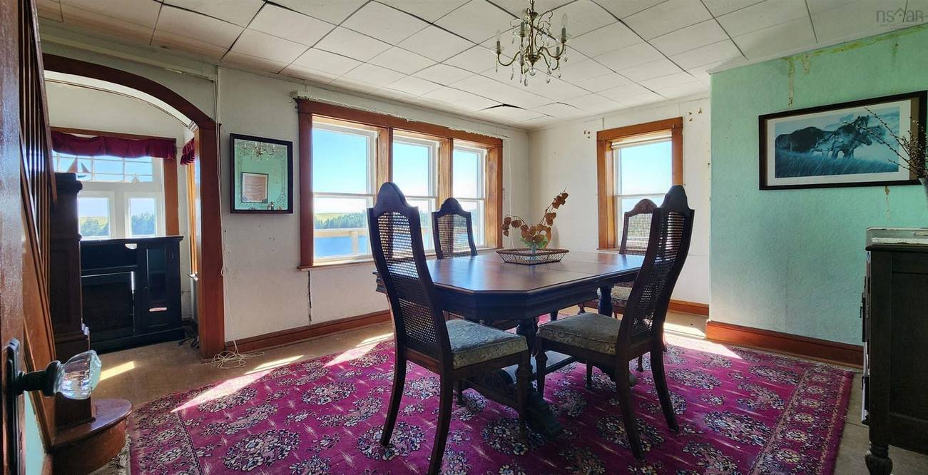 c. 1820 in Cap La Ronde, Nova Scotia - Old House Dreams