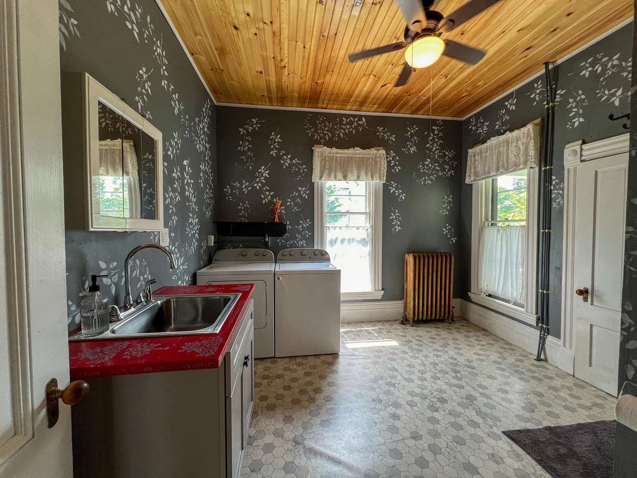 1893 Queen Anne in Island Falls, ME - Old House Dreams
