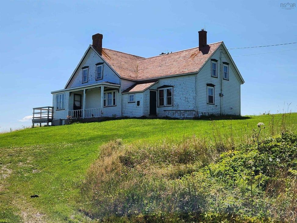 c. 1820 in Cap La Ronde, Nova Scotia - Old House Dreams