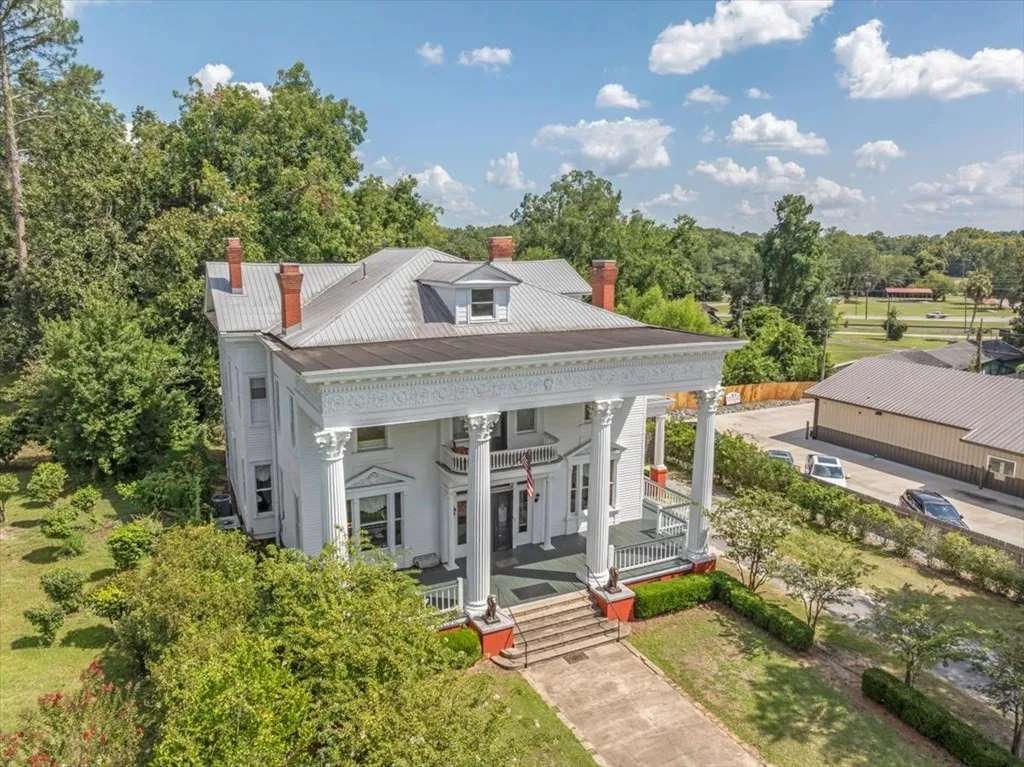 1902 Classical Revival in Montezuma, GA - Old House Dreams