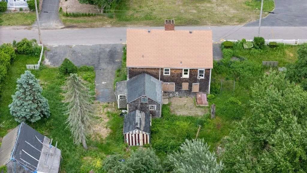 Dighton, MA - Old House Dreams