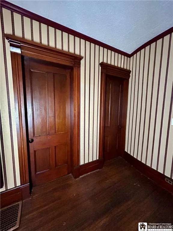 Brocton, NY - Old House Dreams