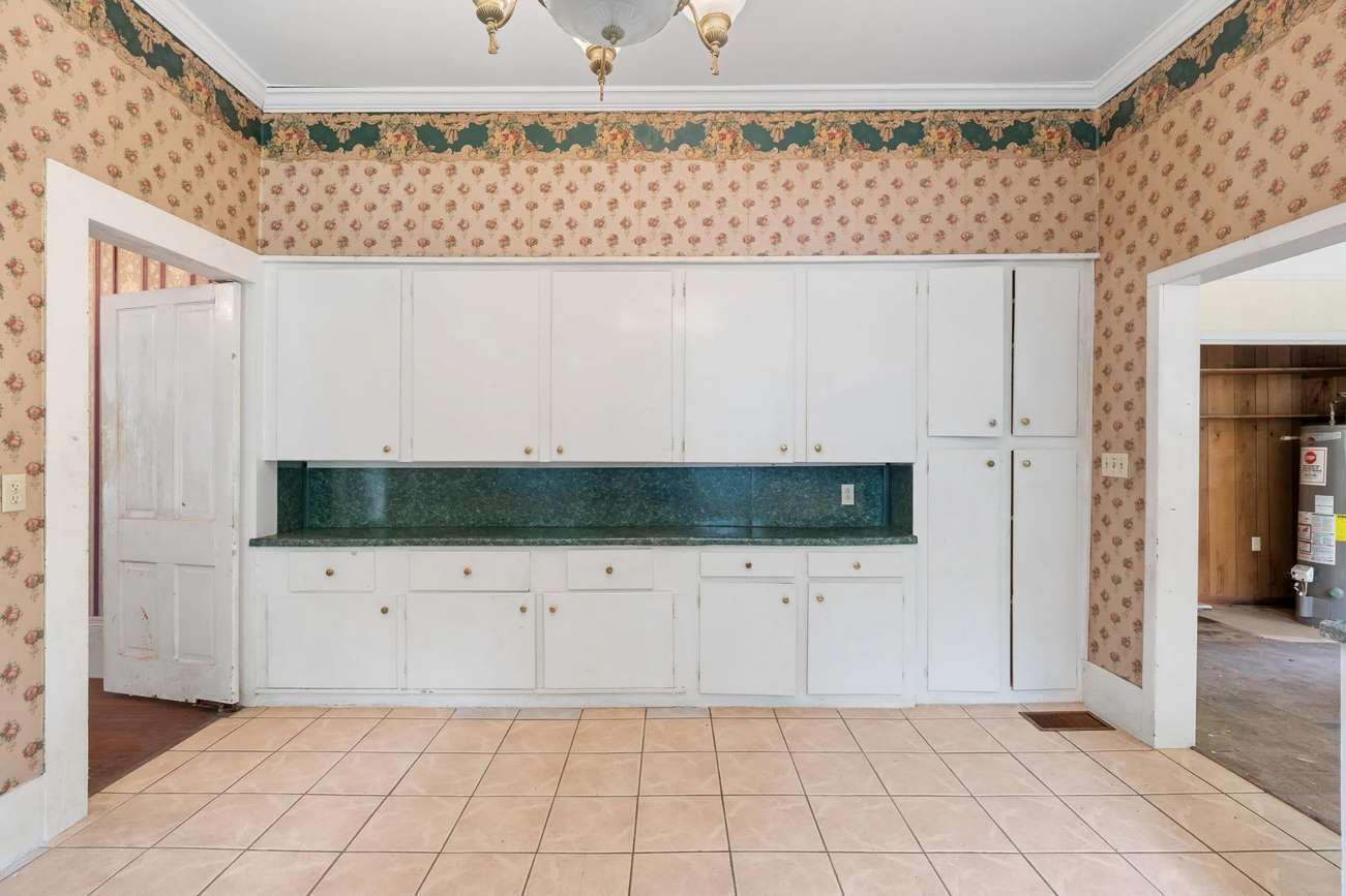 Mount Olive, MS - Old House Dreams