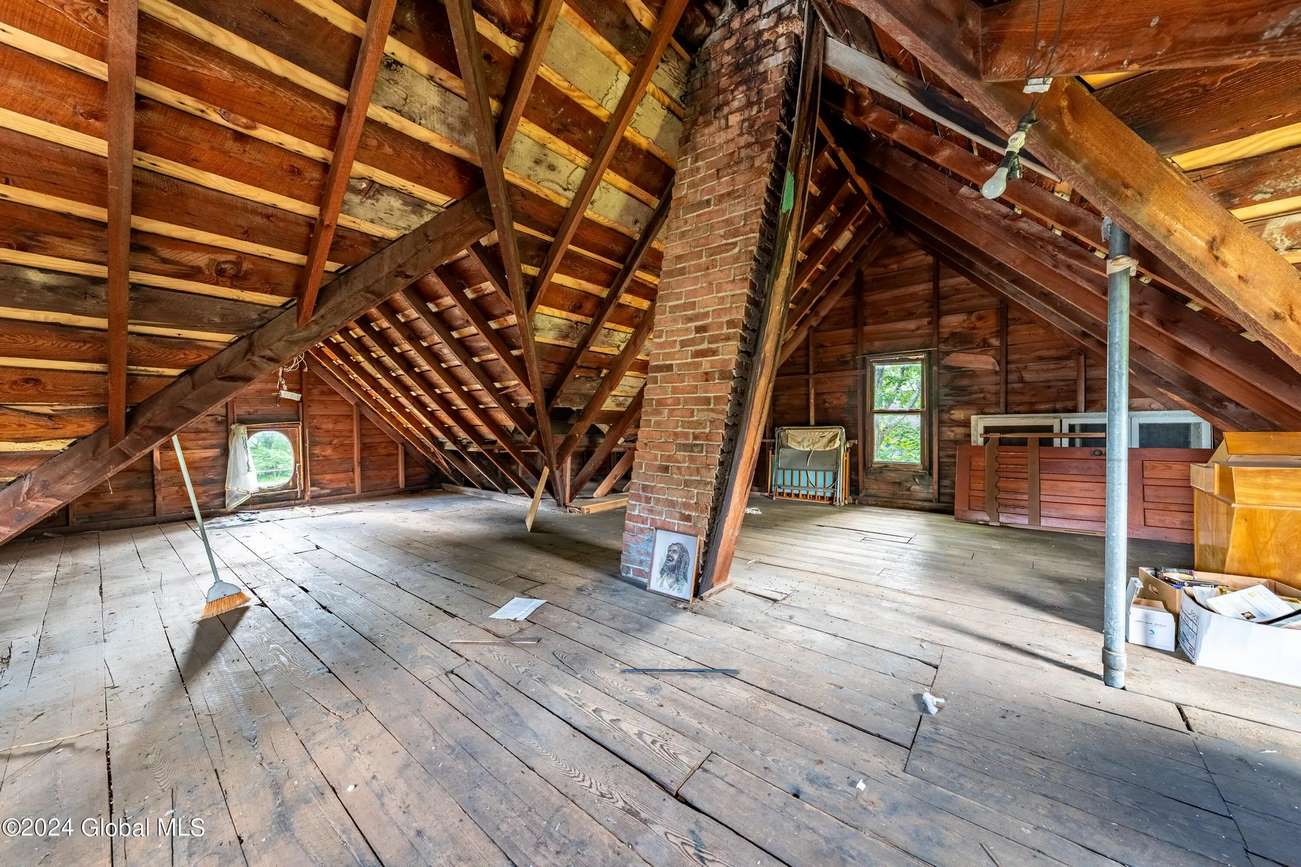 1904 in Hagaman, NY - Old House Dreams