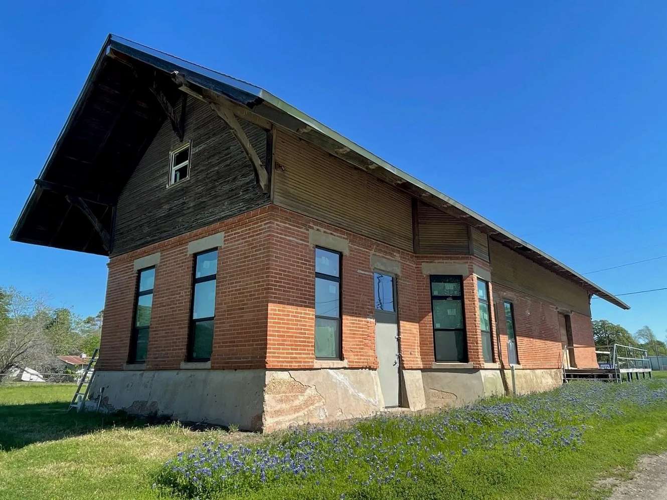 1917 Depot in Rosser, TX - Old House Dreams