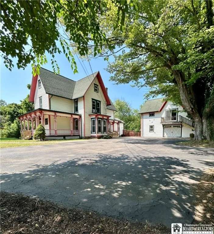 Brocton, NY - Old House Dreams