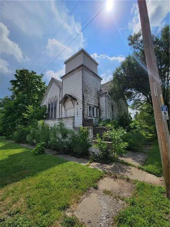 1888 Church in Union Star, MO - Old House Dreams