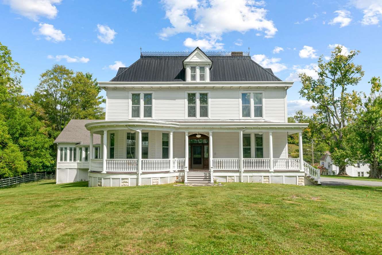 1903 in Tazewell, VA - Old House Dreams