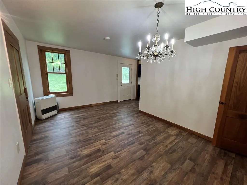 c. 1880 Folk Victorian in Vilas, NC - Old House Dreams
