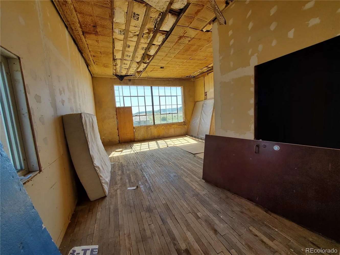 c. 1920 School in Model, CO - Old House Dreams