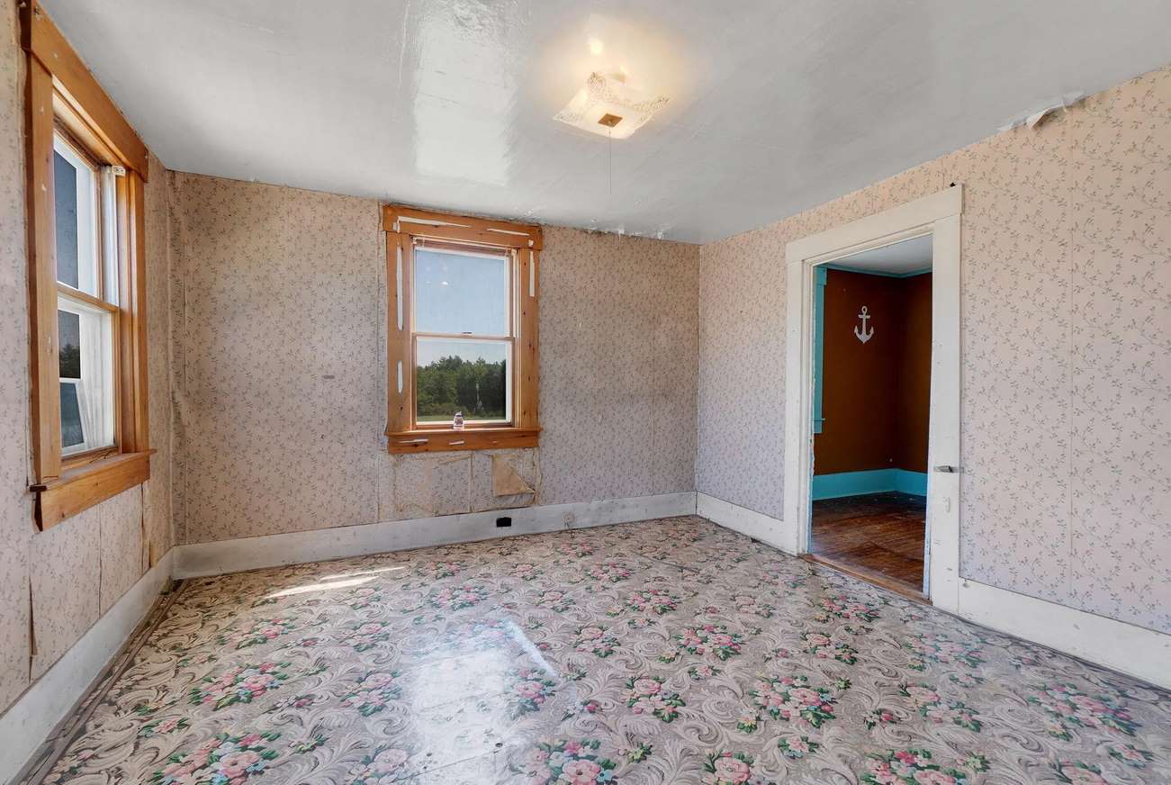 c. 1820 in Appleton, ME - Old House Dreams