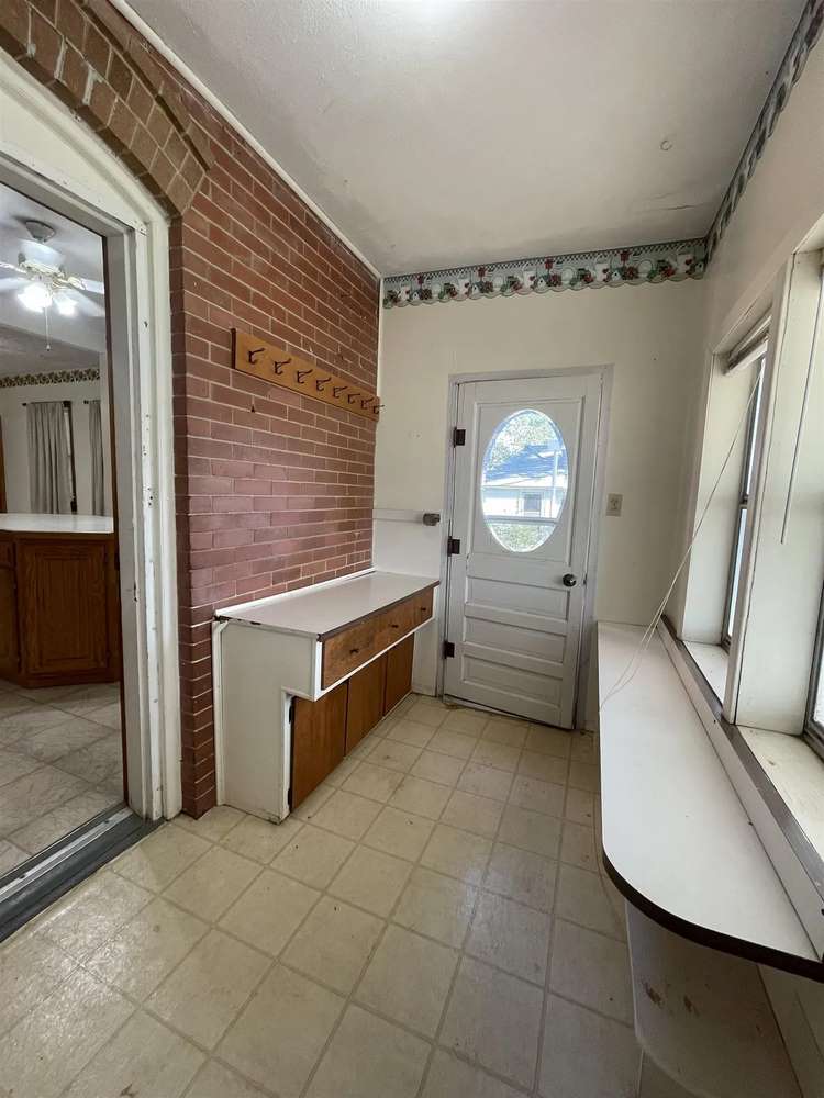 1913 in Otis, KS - Old House Dreams