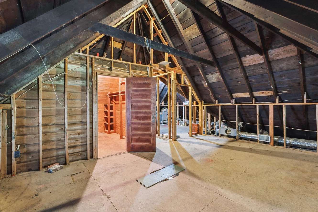 Queen Anne in Memphis, TN (George F. Barber) - Old House Dreams