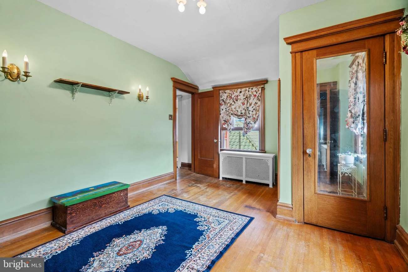 1921 Colonial Revival in Hagerstown, MD - Old House Dreams