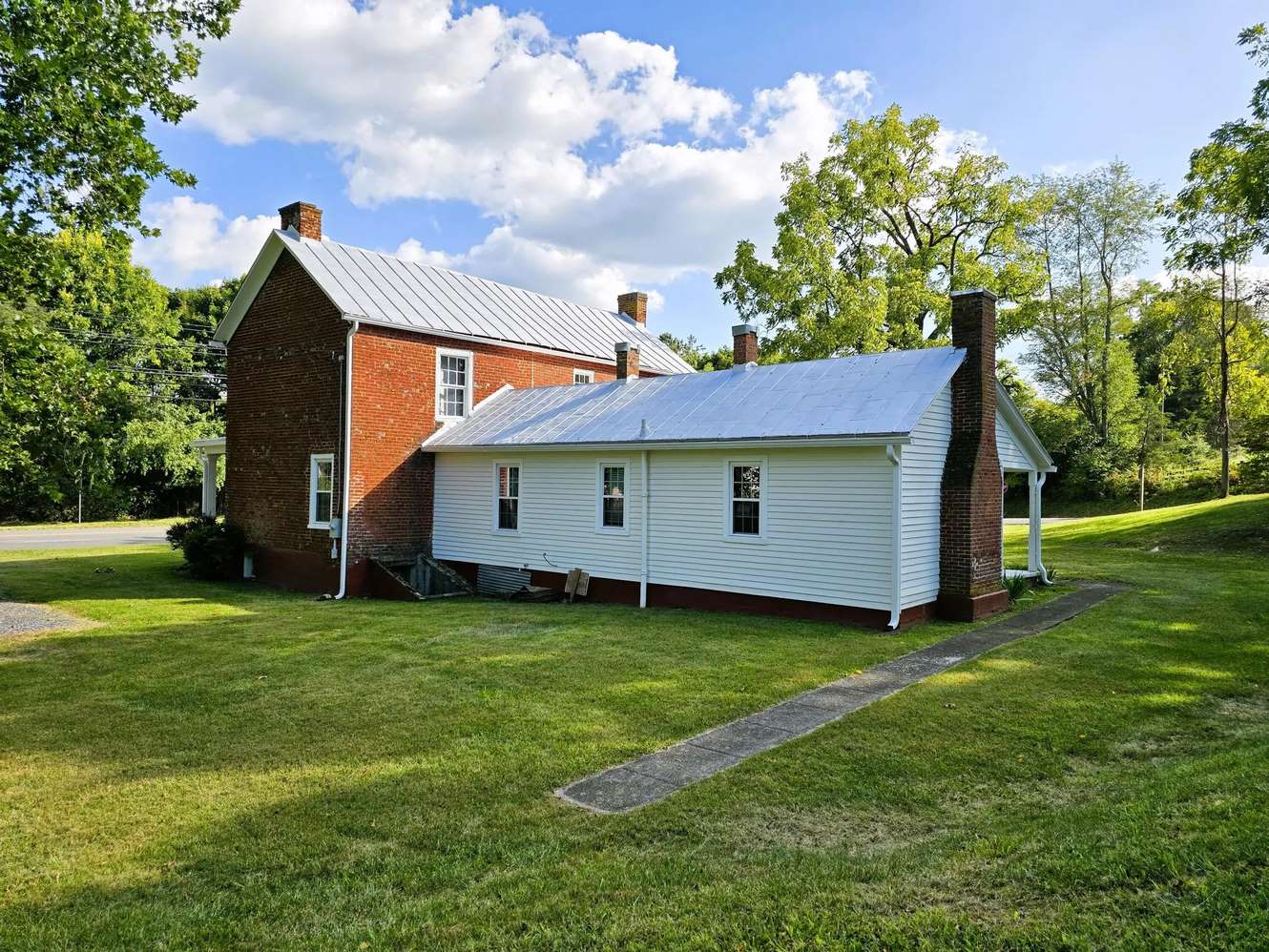 c. 1830 in Raphine, VA - Old House Dreams