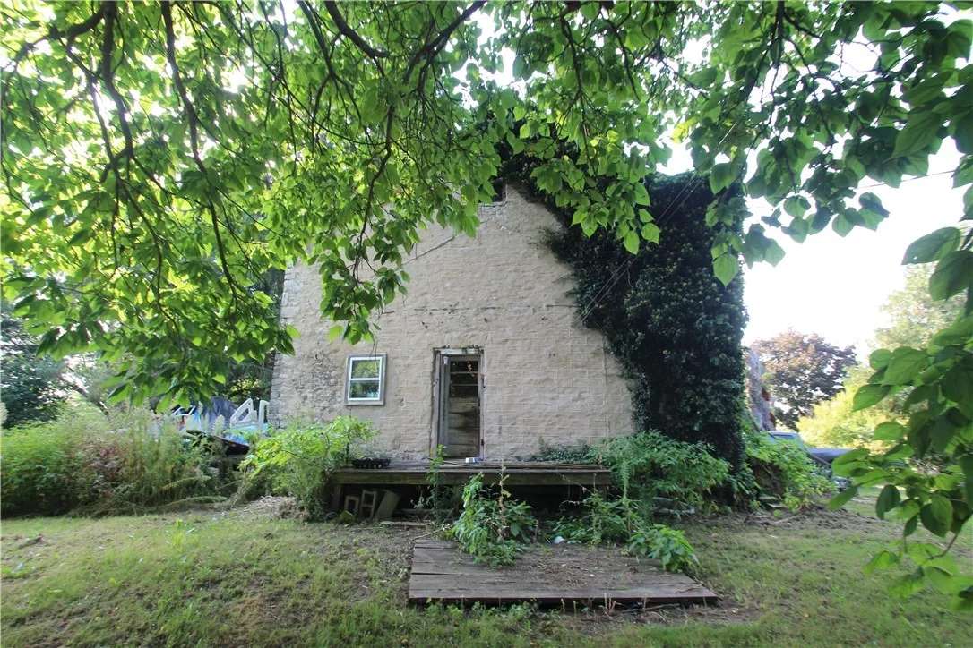 c. 1836 in Le Roy, NY - Old House Dreams
