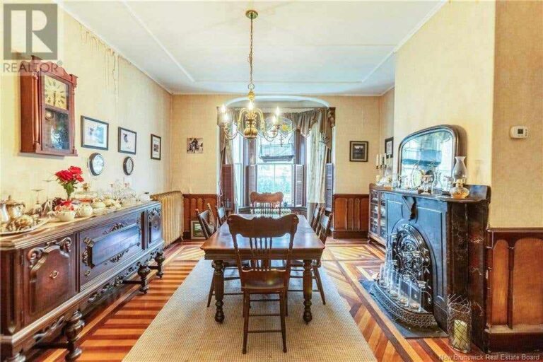 c. 1860 Second Empire Dorchester, New Brunswick - Old House Dreams