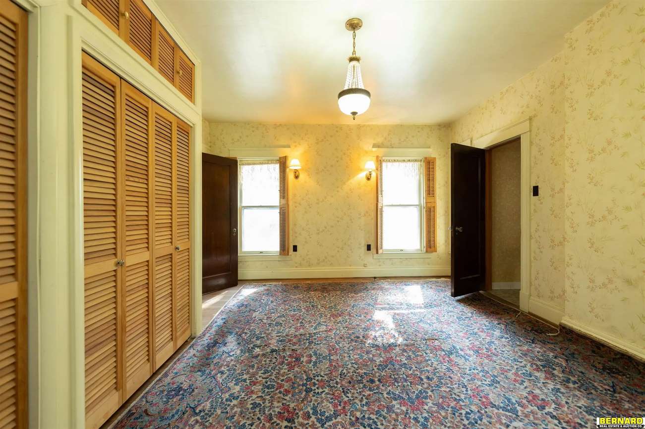 1888 in Nebraska City, NE - Old House Dreams