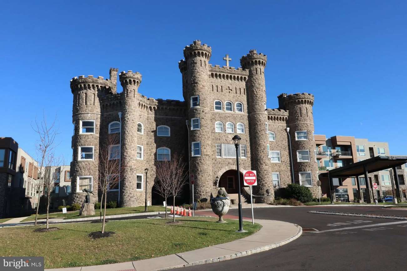 1890/1912 “Lindenwold Castle” in Ambler, PA - Old House Dreams