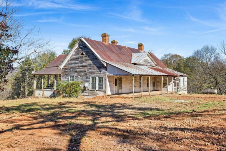 1867 in Clarkesville, GA - Old House Dreams