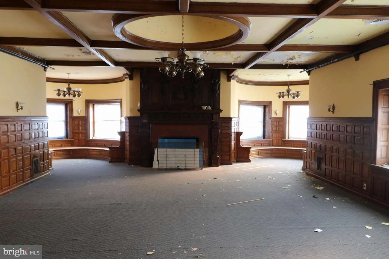 1890/1912 “Lindenwold Castle” in Ambler, PA - Old House Dreams