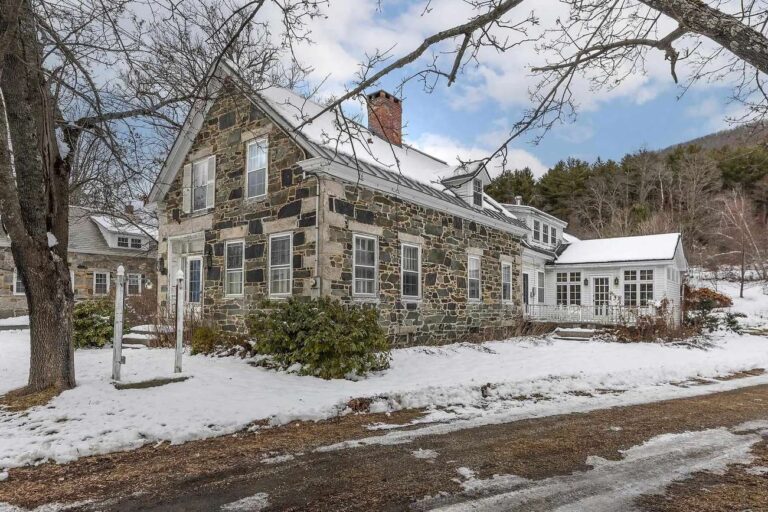 1844 in Chester, VT - Old House Dreams