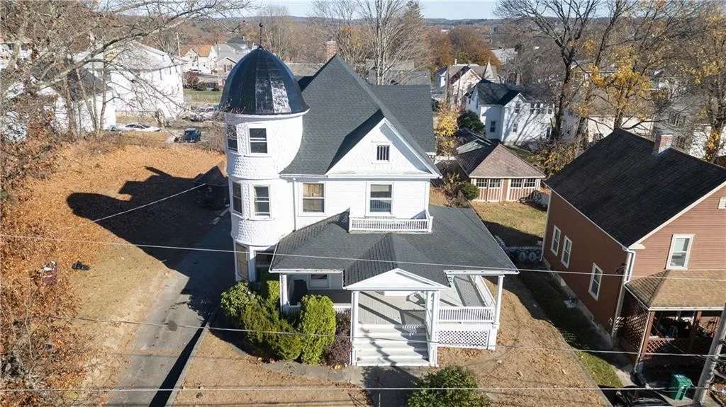 Queen Anne in Woonsocket, RI - Old House Dreams