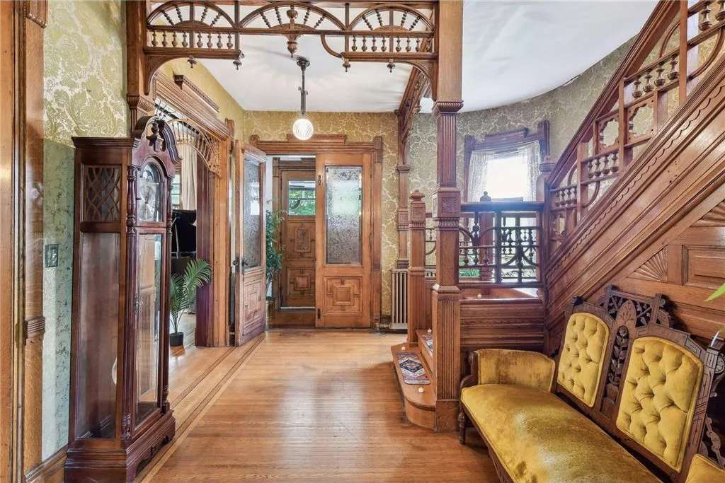 1887 Queen Anne in Minneapolis, MN - Old House Dreams
