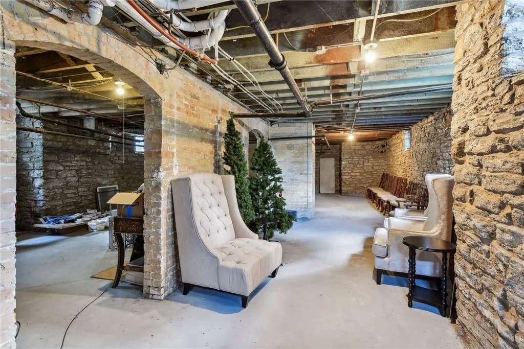 1887 Queen Anne in Minneapolis, MN - Old House Dreams