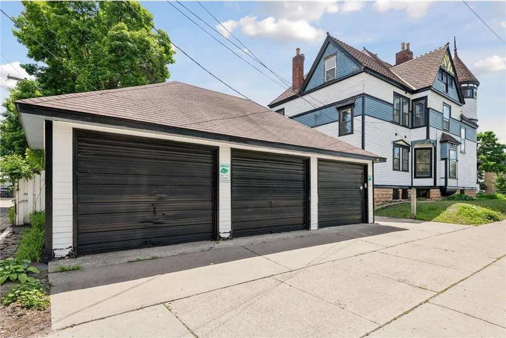 1887 Queen Anne in Minneapolis, MN - Old House Dreams