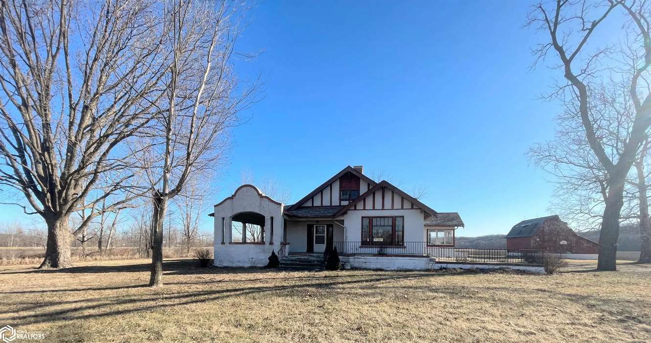 1923 in Niota, IL - Old House Dreams