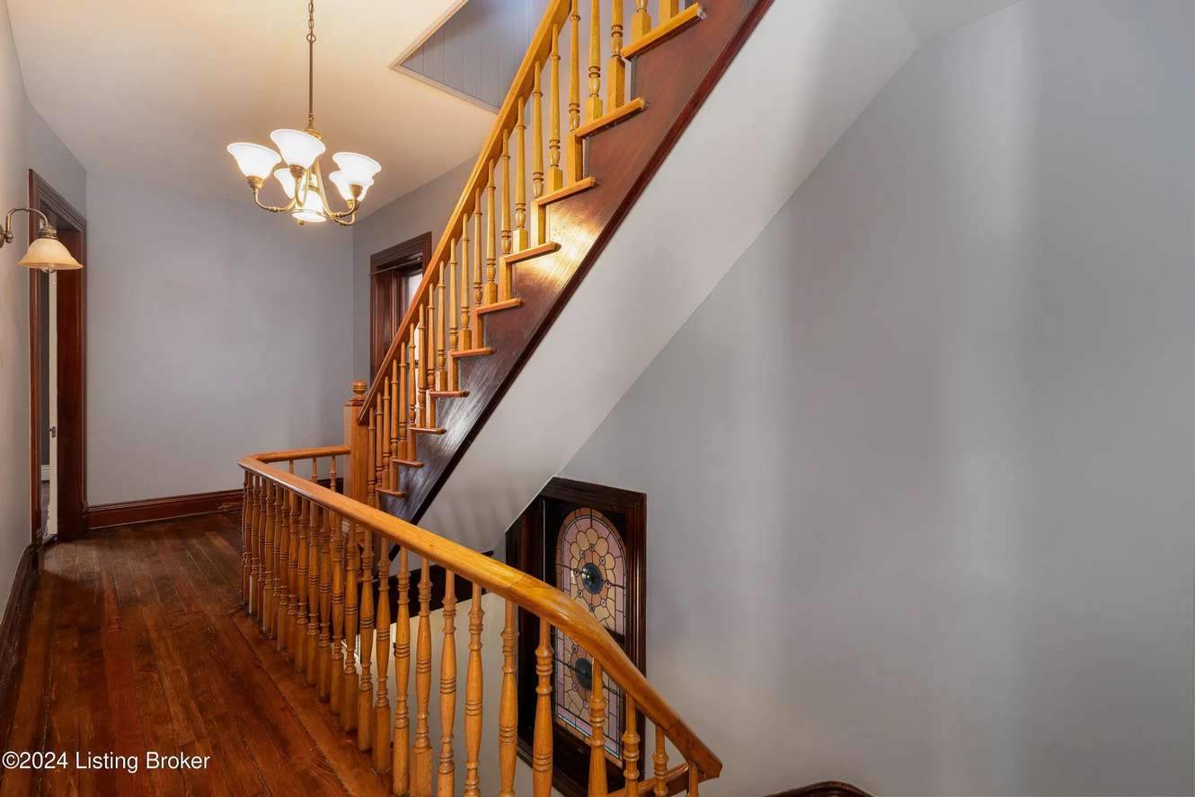 c. 1900 in Louisville, KY - Old House Dreams