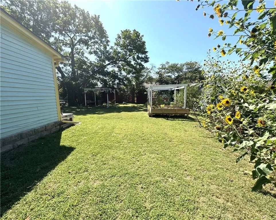 c. 1883 Folk in Warrensburg, MO - Old House Dreams