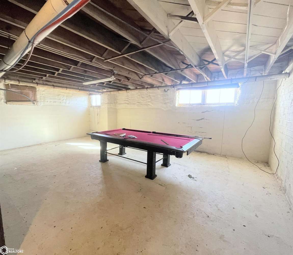 1923 in Niota, IL - Old House Dreams