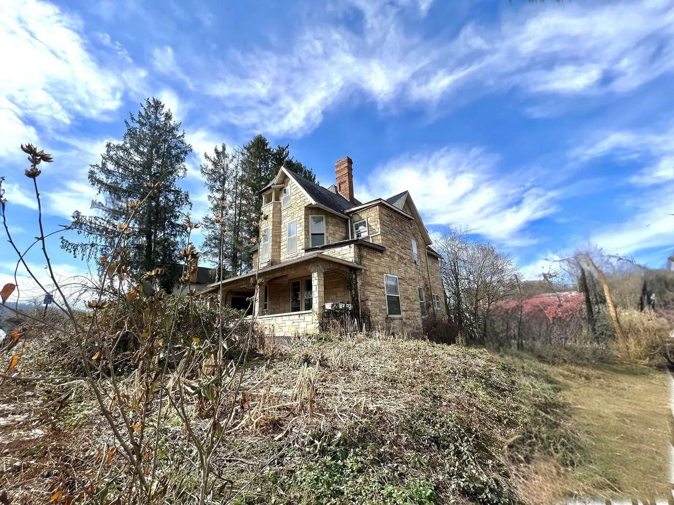Mount Hope, WV (George F. Barber) - Old House Dreams