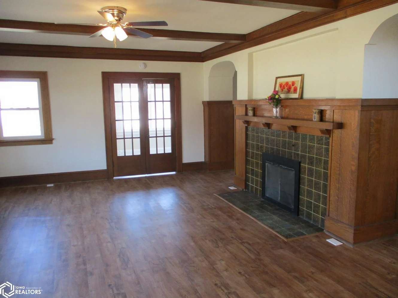 1917 in Dysart, IA - Old House Dreams