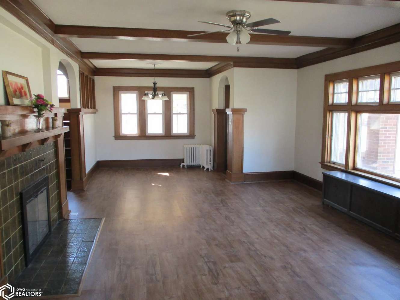 1917 in Dysart, IA - Old House Dreams