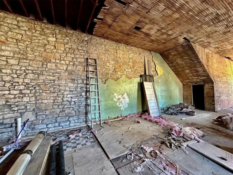 c. 1900 in Roff, OK - Old House Dreams