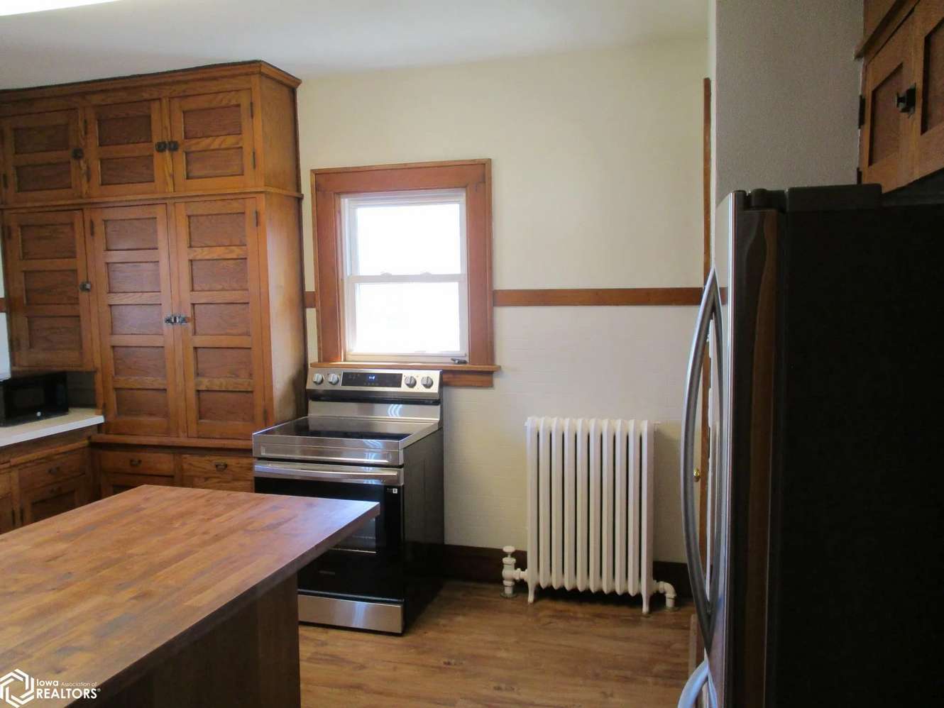 1917 in Dysart, IA - Old House Dreams