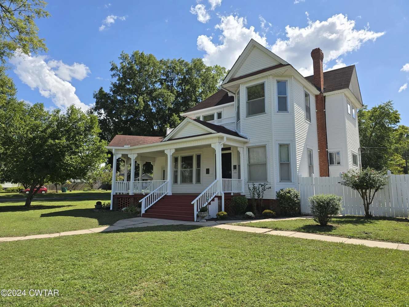 1905 in Jackson, TN - Old House Dreams