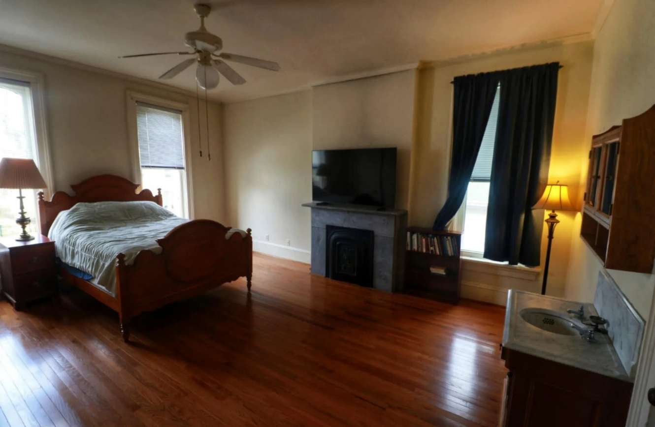 c. 1880 Italianate in Muscatine, IA - Old House Dreams