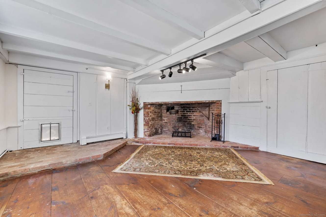 c. 1784 in Windsor, CT - Old House Dreams
