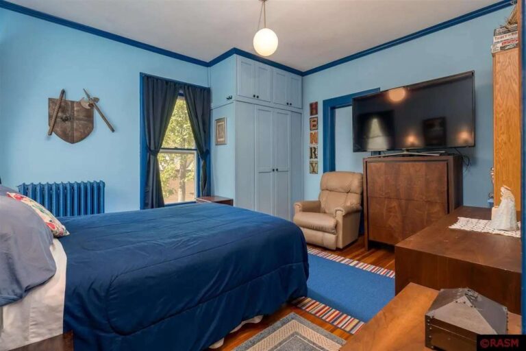 1881 in Mankato, MN - Old House Dreams