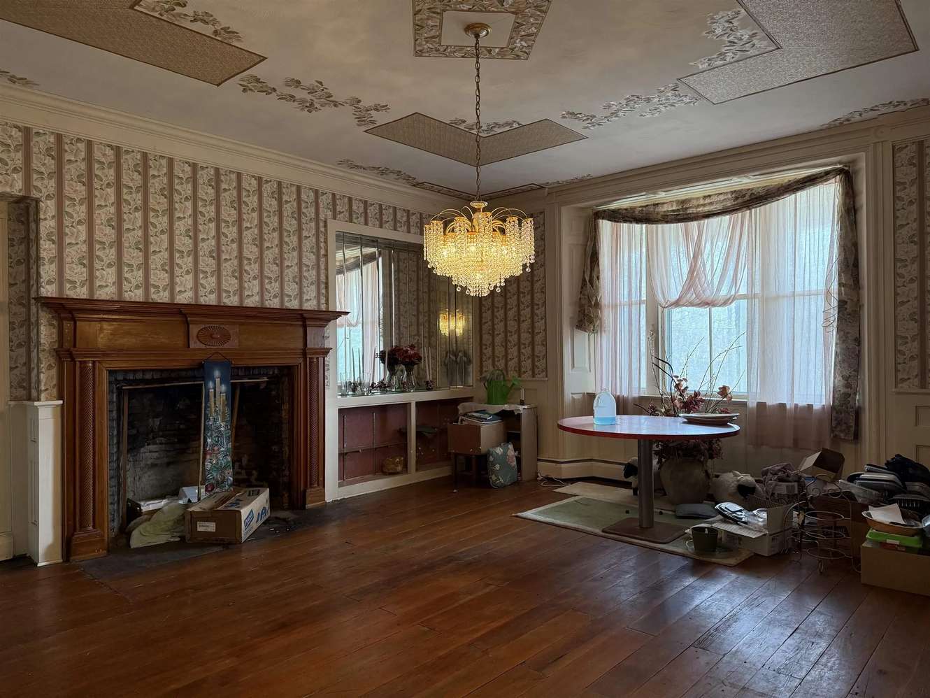 c. 1815 in Helena, NY - Old House Dreams