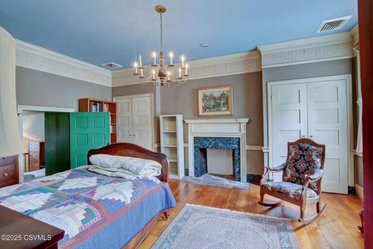 1835 Federal in Muncy, PA - Old House Dreams