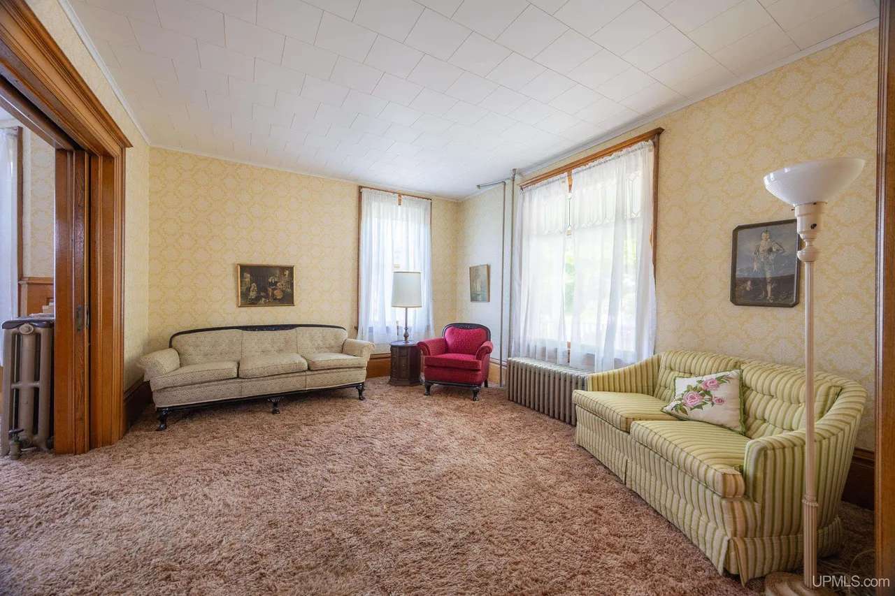 Laurium, MI - Old House Dreams