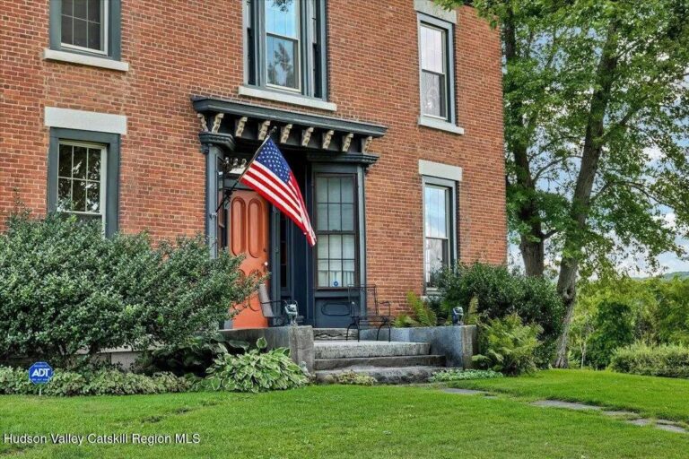 c. 1850 in Little Falls, NY - Old House Dreams