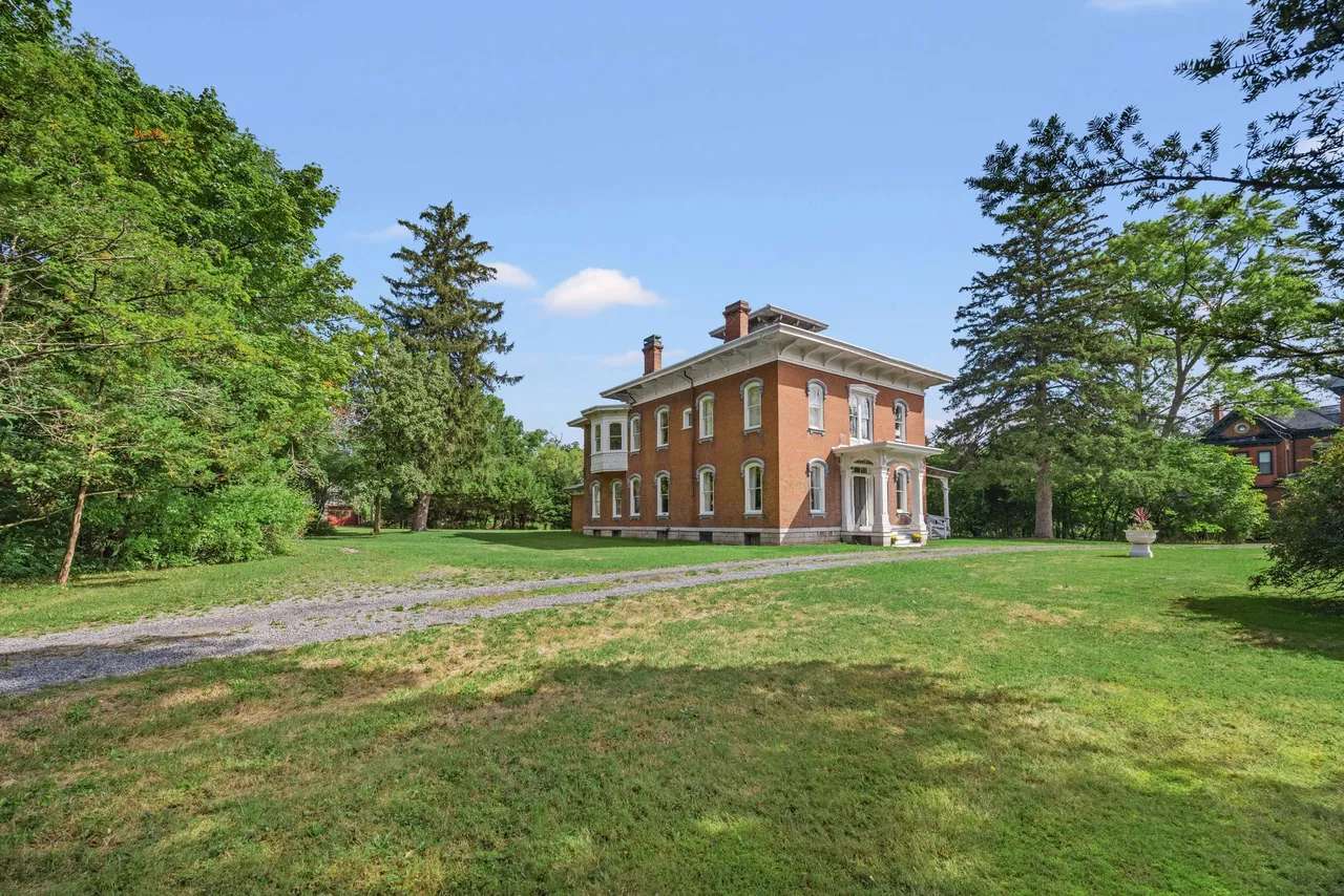 1862 Italianate in Geneva, NY - Old House Dreams
